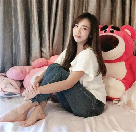 妹妹系正妹「雅涵kimi」展现高超「软实力」，美体＋魅惑眼神让人差点失去控制！ Nestia