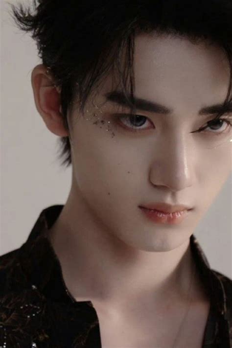 丁程鑫 Ding Chengxin 角色解析、出演作品、人物照片 剧面