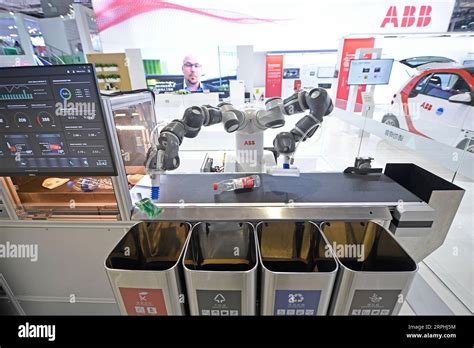191110 Shanghai Nov 10 2019 Garbage Sorting Robot Yumi