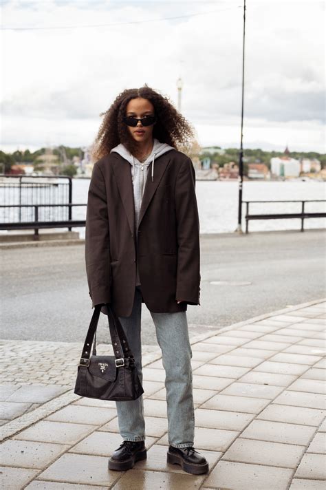Cómo llevar botas Dr Martens en según las tendencias del año Vogue