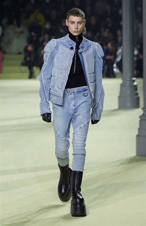 Callum Models Profile Exileshype Inc