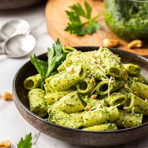 Celery Pesto Rigatoni Fresh Select