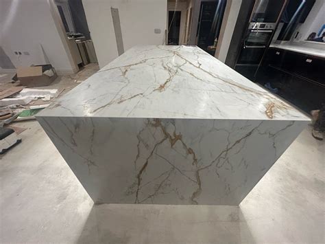 Dekton Reverie Marble Effect Porcelain Purple Purplegranite