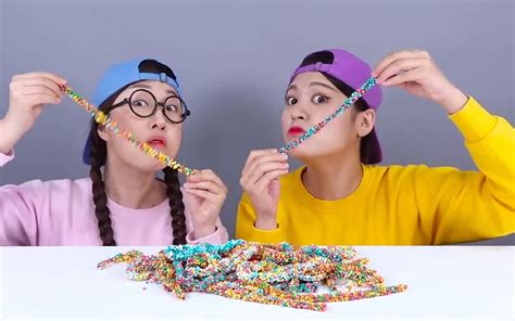 糖果的诱惑，探索甜蜜美食的无尽魅力与独特风味！ Dona多纳中文 Dona多纳中文 哔哩哔哩视频