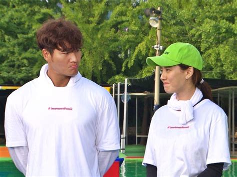 Tak Semena Mena Peminat Minta Kim Jongkook And Song Jihyo Keluar