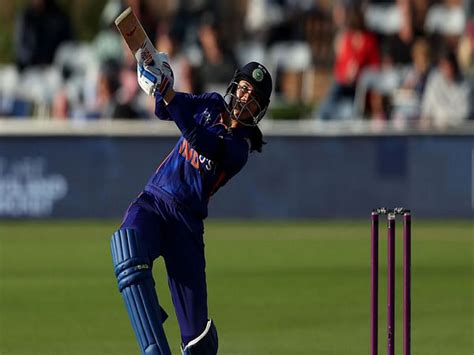 Smriti Mandhana Becomes Fastest Indian Woman To Complete 3000 Runs In