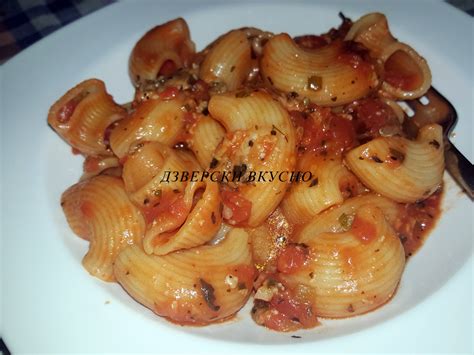 ДЗВЕРСКИ ВКУСНО: Пържена паста Пипе ригате с доматен сос