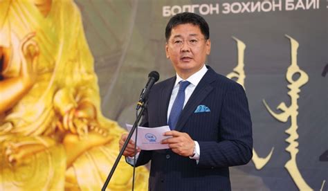 Төрийн гурван өндөрлөг хичээлийн шинэ жилийн нээлтэд оролцов