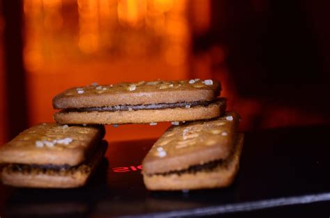 무료 사진 다이어트 초콜릿 음식 건 빵 디저트 설탕