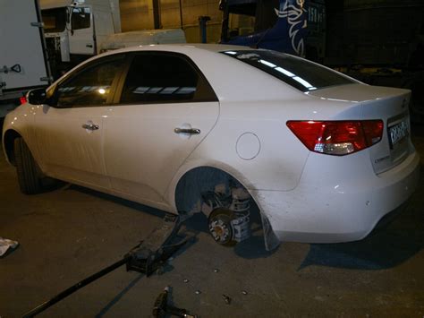 Прокол — KIA Cerato (2G), 1,6 л, 2012 года | шины | DRIVE2