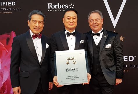 이부진 ‘글로벌 호텔 경영 빛나 서울신라 포브스트래블가이드 5성호텔 인증