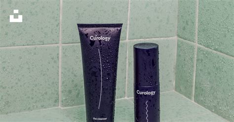 보라색 소프트 튜브 및 용기 사진 Unsplash의 무료 제품 이미지