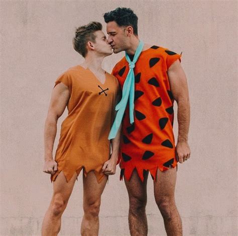 Pin By Tien Aoife On Awesome Cosplay Gay Halloween Costumes Gay Costume Cute Gay Couples