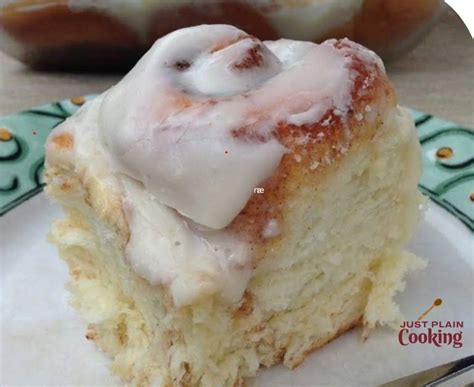 Light And Delicious Cinnamon Rolls Cinnabon Copycat