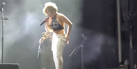 Singer Pees On Audience Members Face During Show Hip Hop Lately