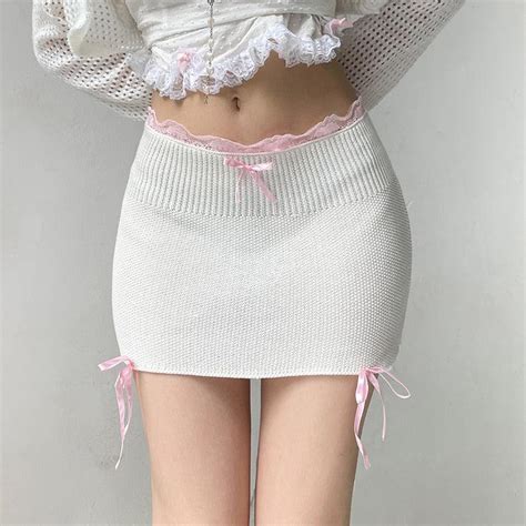 Coquette Aesthetic 101 What Is Coquette Why Is It So Popular