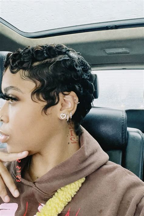 Short Hair Cut Neck Tattoo Finger Waves Short Hair Short Hair Pixie