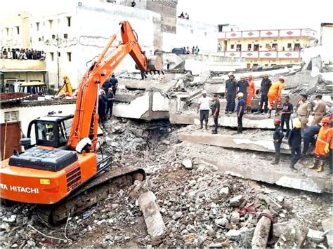Gujarat Building Collapse Death Toll Reaches 7 Rescue Work Still On