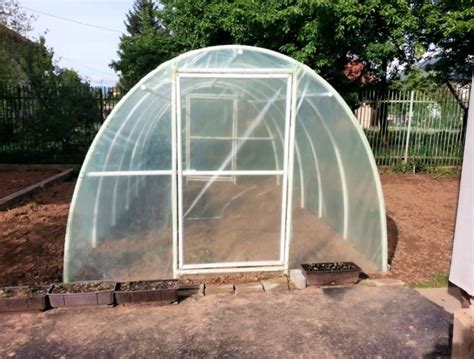 15 Diy Pvc Greenhouse Plans Build A Pvc Pipe Greenhouse Diy Folly