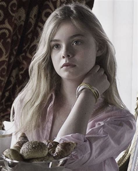 Elle Fanning Curtain Bangs Long Hair Acs Elle Fanning Pretty