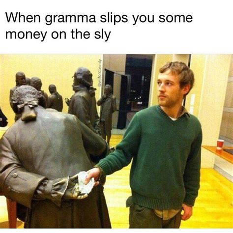 30 Statue Memes That Are Better Than Going To The Museum Funny