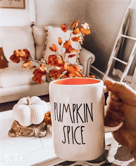 Tim Hortons Fall Menu Just Dropped There S Pumpkin Spice Everything