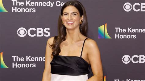 Cnns Kaitlan Collins Slips Into Super Short Outfit That Might Be Her