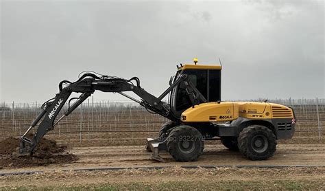 Услуги с комбиниран багер Mecalac 1w Mtx Строителни услуги Сливен Земеизкпопни услуги