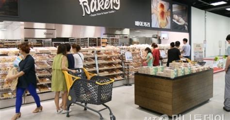 마트 빵의 변신이마트 데이앤데이 전격 리뉴얼