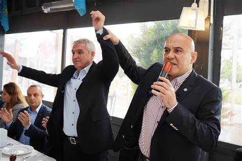 Turhan Çömeze Gönende sevgi seli Op Dr Turhan Çömez