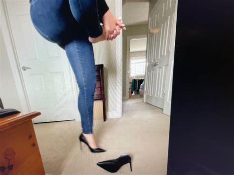 Lucki Day Studio Clips4sale