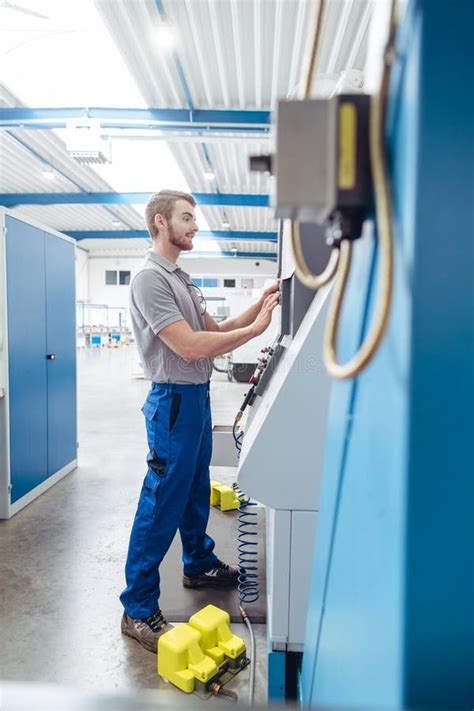 Manufacturing Worker Programming Industrial Cnc Machine Tool Stock