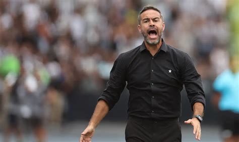 Técnico português Artur Jorge deixa o comando do Botafogo Jornal de Hoje