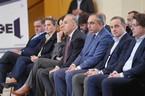 ეკონომიკისა პირველმა ვიცე პრემიერმა ეკონომიკისა და მდგრადი განვითარების მინისტრმა ლევან