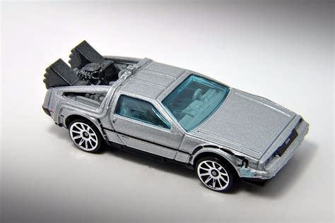 Hot Wheels Delorean De Volta Para O Futuro Retrô Anos R em Mercado Livre
