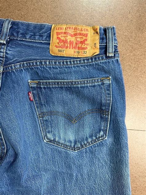 Levis Men Original 501 Straight Leg Button Fly Jeans Gem