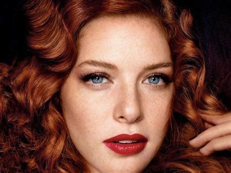 Todays Gingeroftheday Beautiful Redhead Redhead Hairstyles Long Rachelle Lefevre