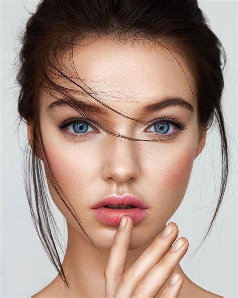 Dasha Sergeeva Scrolller