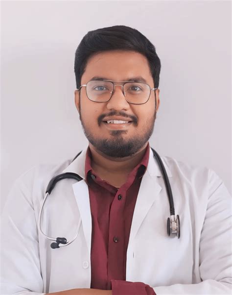 Dr S Dinesh Kumar Sree Saran Medical Center Dr S Dinesh Kumar