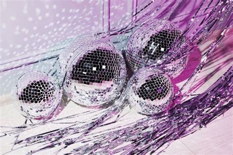 30 Ideas For A Sex And The City Themed Party The Bash