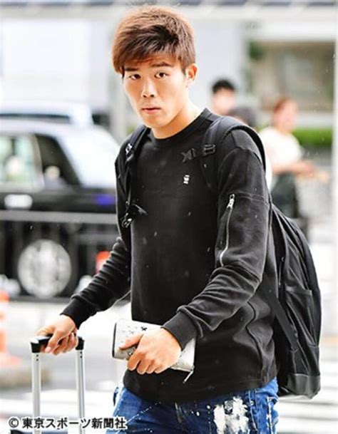 写真：「言葉の壁」破って大活躍の19歳・冨安健洋 東スポweb