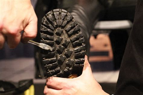 Fetish Focus Bootblacking Qxmen Com