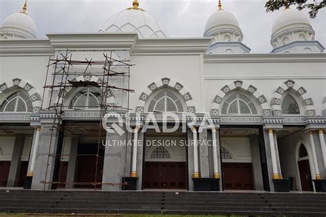 Sentuhan Quadra Ciptakan Suasana Sakral Dalam Tiga Masjid Suci QUADRA