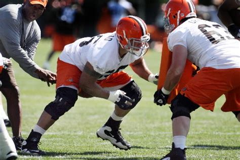 Offensive Line Not Set On Right Side Cleveland Browns Insider