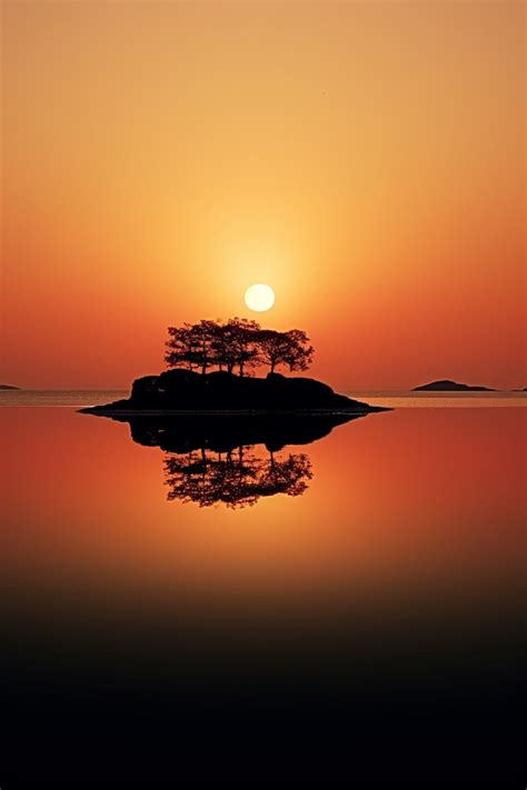 Small Background Wallpaper Image For Free Download Pngtree