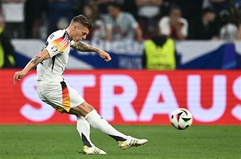 克罗斯102次传球101次成功 打破欧洲杯44年纪录国际足球新浪竞技风暴新浪网