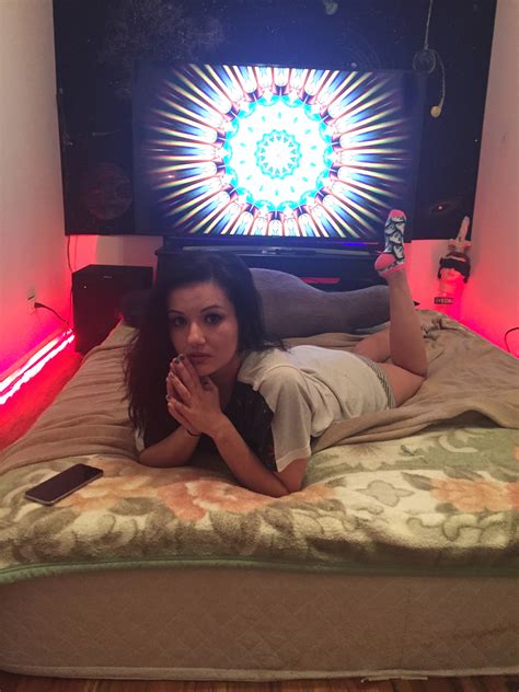 Get Off Reddit And Come To Bed Porn Pic Eporner