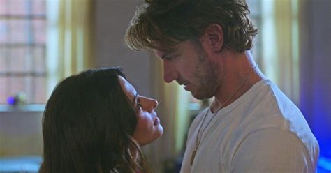 Xem Phim Sex Life để Hiểu Tình Dục Không Chỉ Là Thể Xác