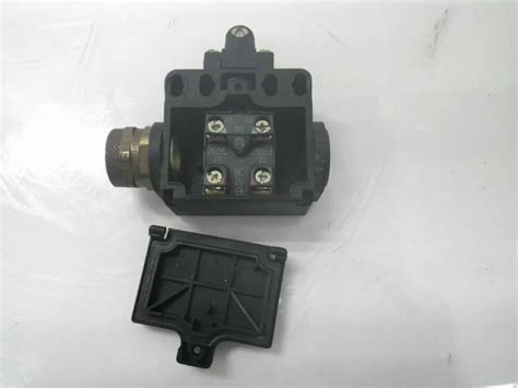 Telemecanique Xck T Limit Switch At ₹ 1000 Telemecanique Limit