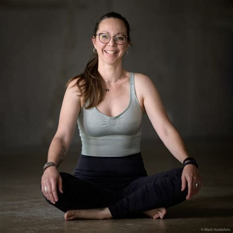 Noemie Meylan Les Grandes Terres